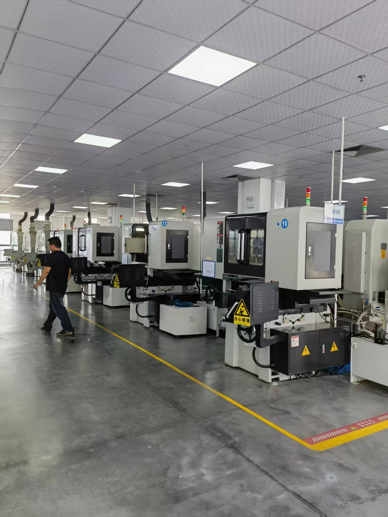 2750X2100x2430mm Overall Dimensions Surface Grinding Machine with 1.1KW ...
